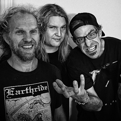 Teenage Time Killer, "punk öyle olmaz, böyle olur" demeye geliyor ...