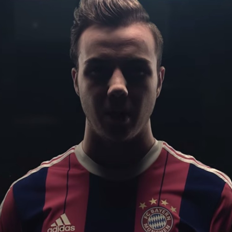 Dostum PES 2015'in Çıkış Fragmanı Demişsiniz Ama Bu Baya Dramatik Bir ...