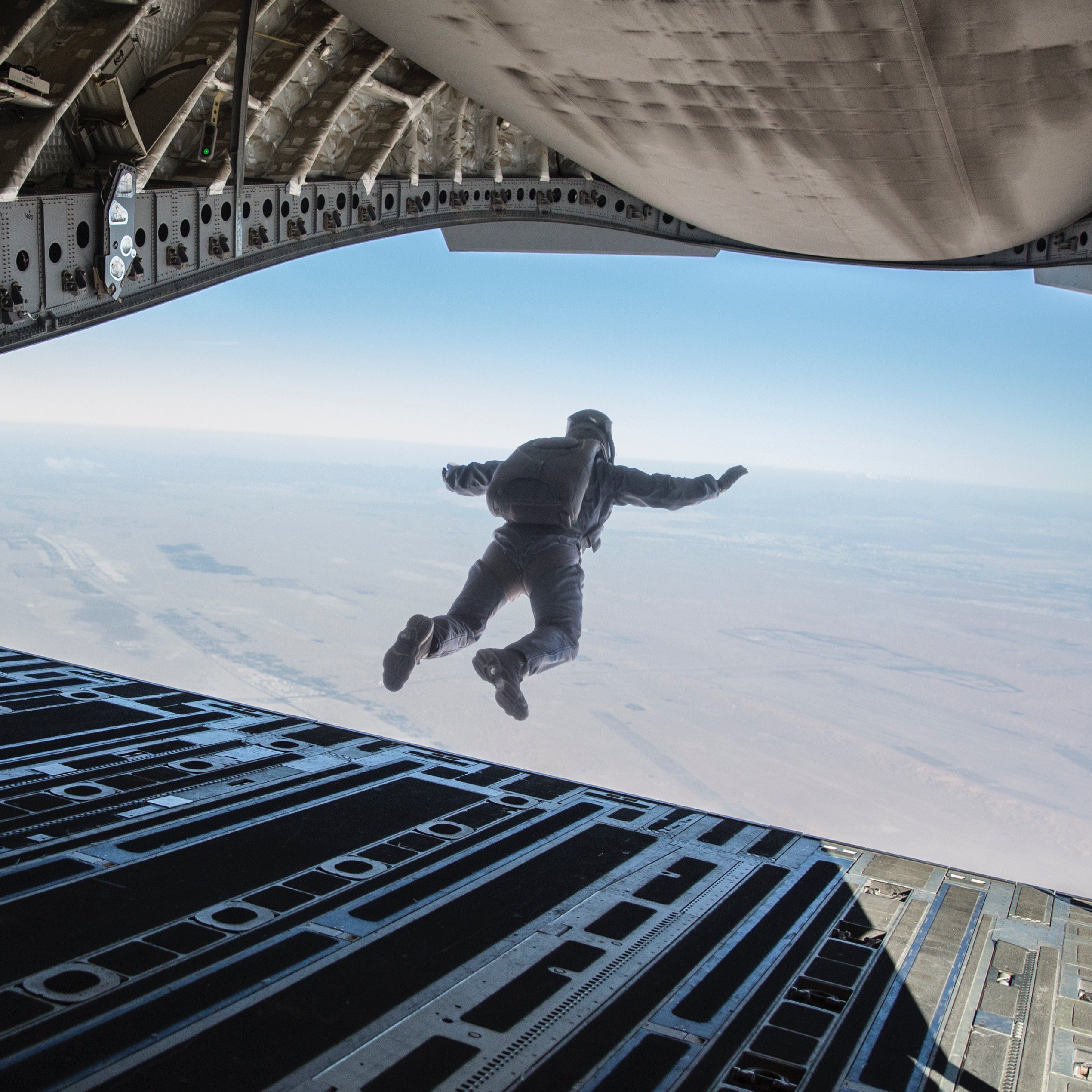 TOM CRUISE Yeni MISSION: IMPOSSIBLE İçin 106 Kere Uçaktan Atlamış ...